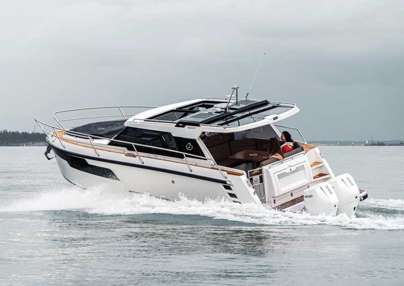 Boat Review: Aquador 300 HT | PropTalk